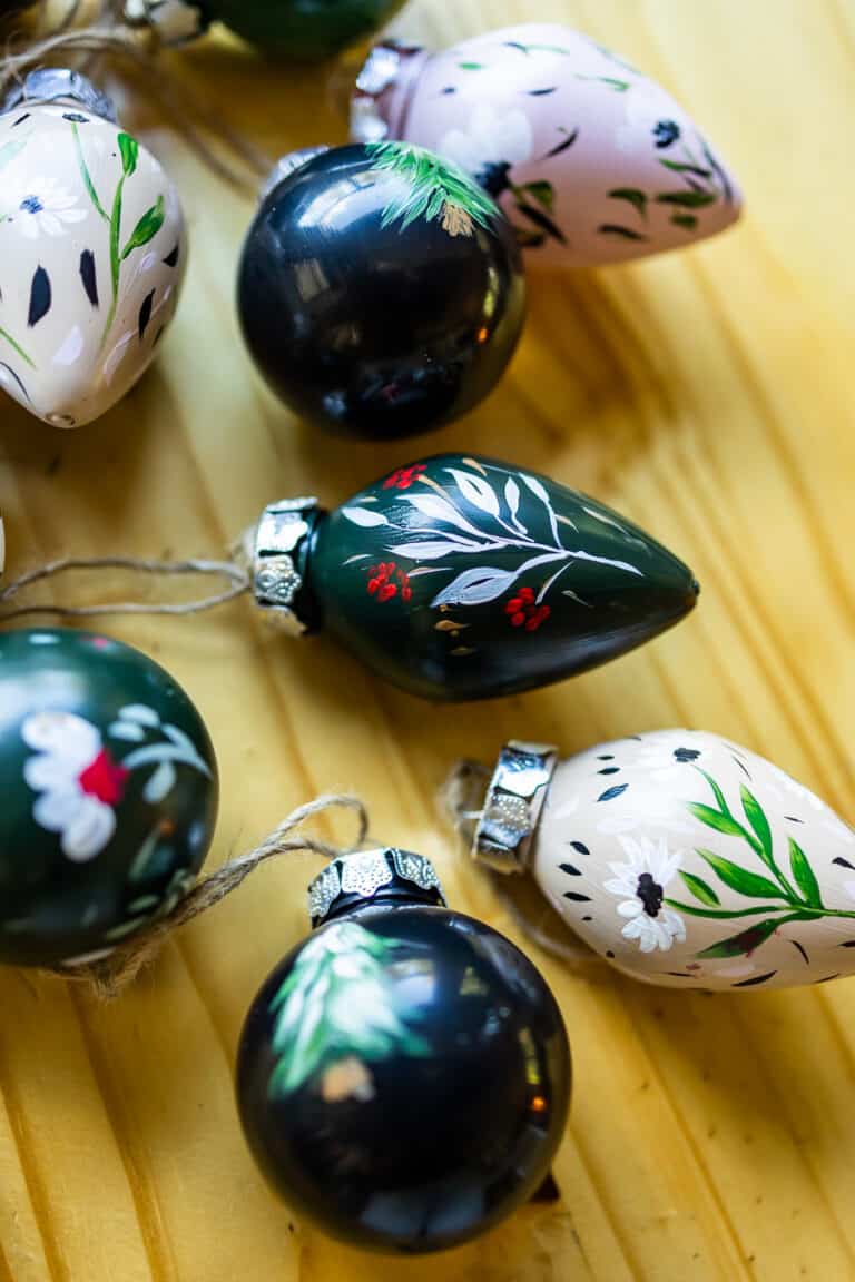 HAND PAINTED CHRISTMAS ORNAMENTS - Place Of My Taste